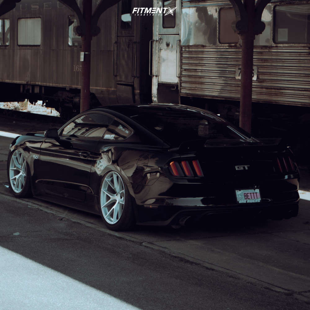 2017 Ford Mustang GT Premium with 20x9 Aodhan Aff7 and Nitto 275x35 on ...