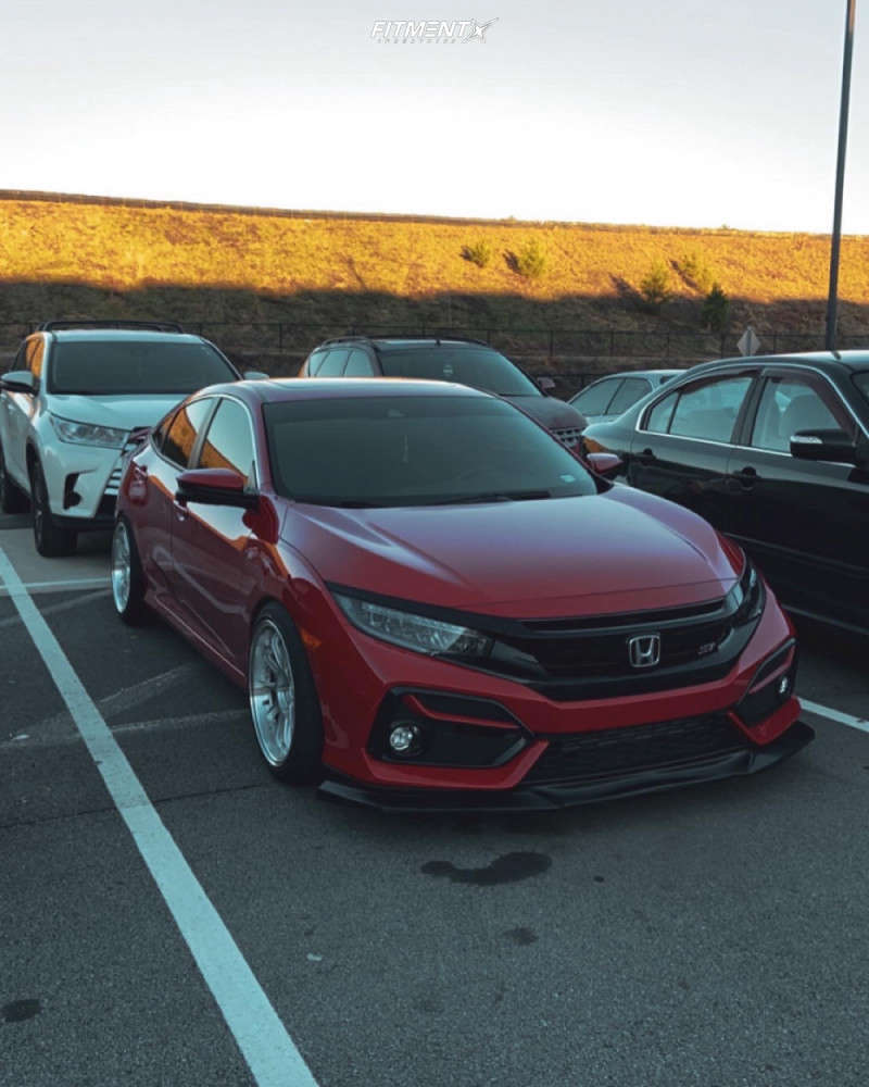 2020 Honda Civic Si with 18x9.5 ESR Cs12 and Vercelli 235x40 on ...