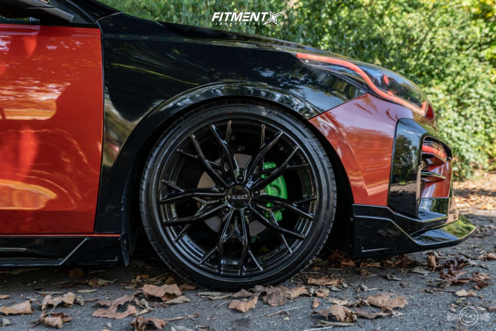 2019 Kia Forte EX Premium with 18x8 Helo He907 and Nitto 215x40 on ...