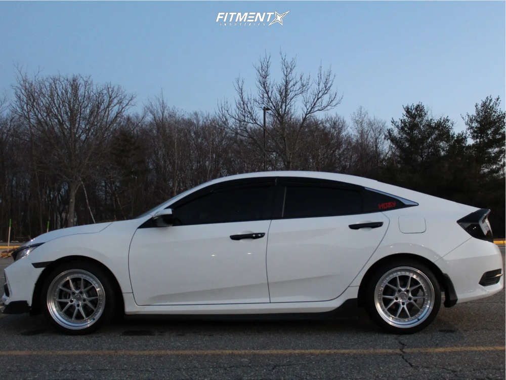 2018 Honda Civic LX with 18x9.5 Aodhan Ds08 and Yokohama 225x40 on ...