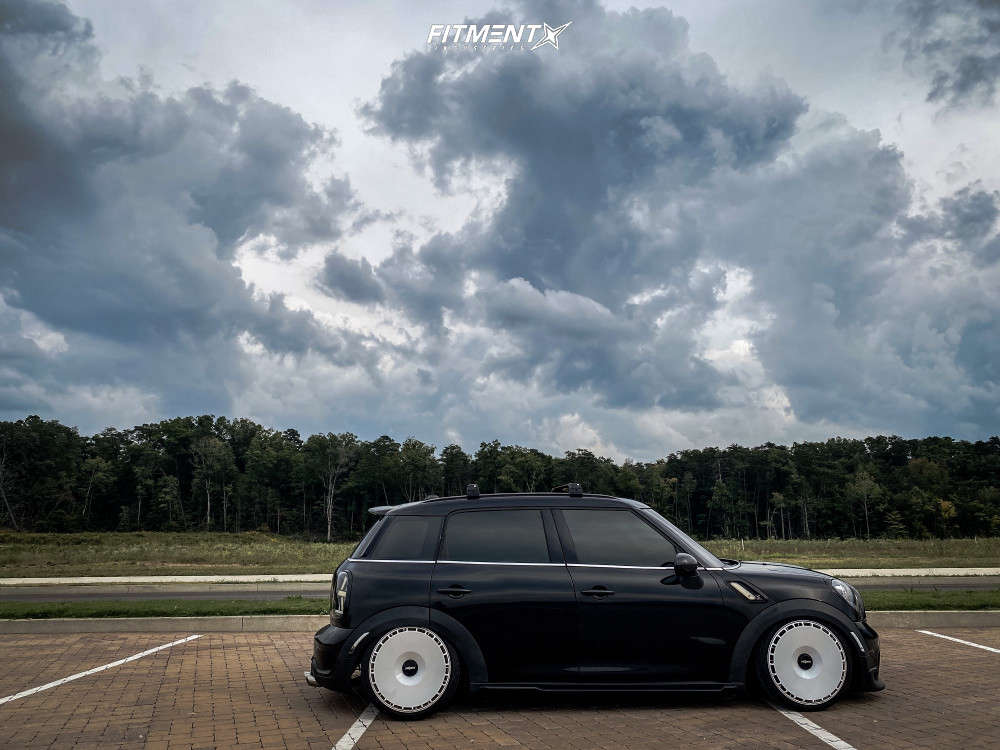 2014 Mini Cooper Countryman S with 19x8.5 Rotiform Las-r and Accelera ...