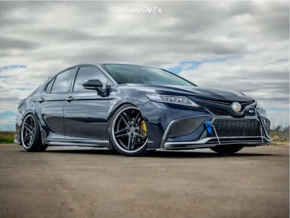 2021 Toyota Camry XSE with 20x9 Ferrada CM1 and Toyo Tires 235x35 on ...