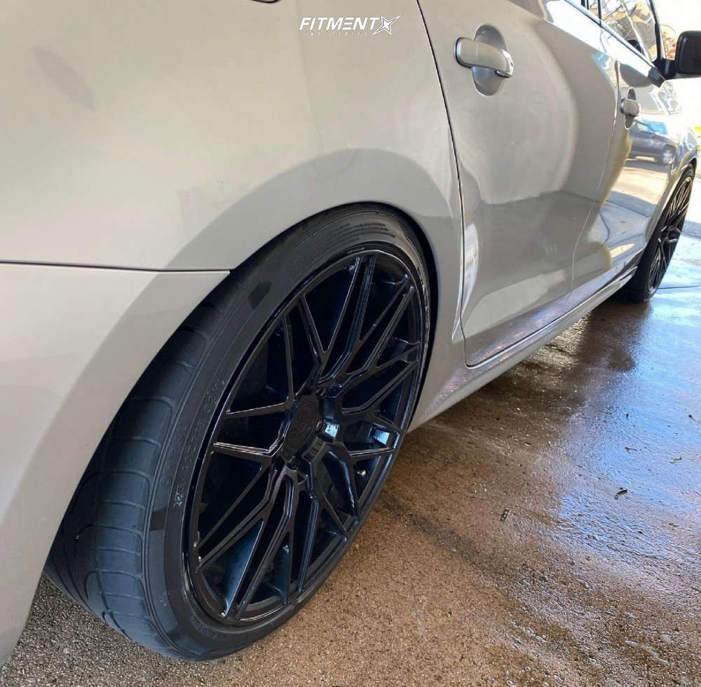 2012 Volkswagen Jetta SE with 18x8.5 F1R F103 and Delinte 225x40 on ...