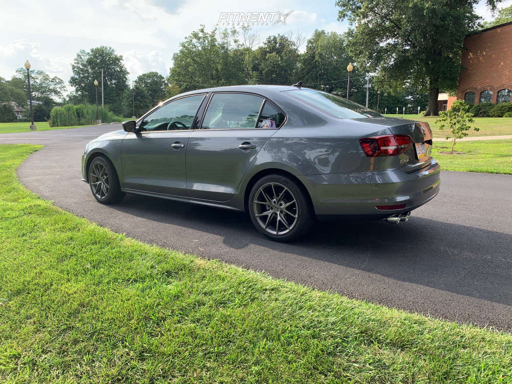 2016 Volkswagen Jetta SE with 16x8 Niche Misano and Hankook 225x45 on ...