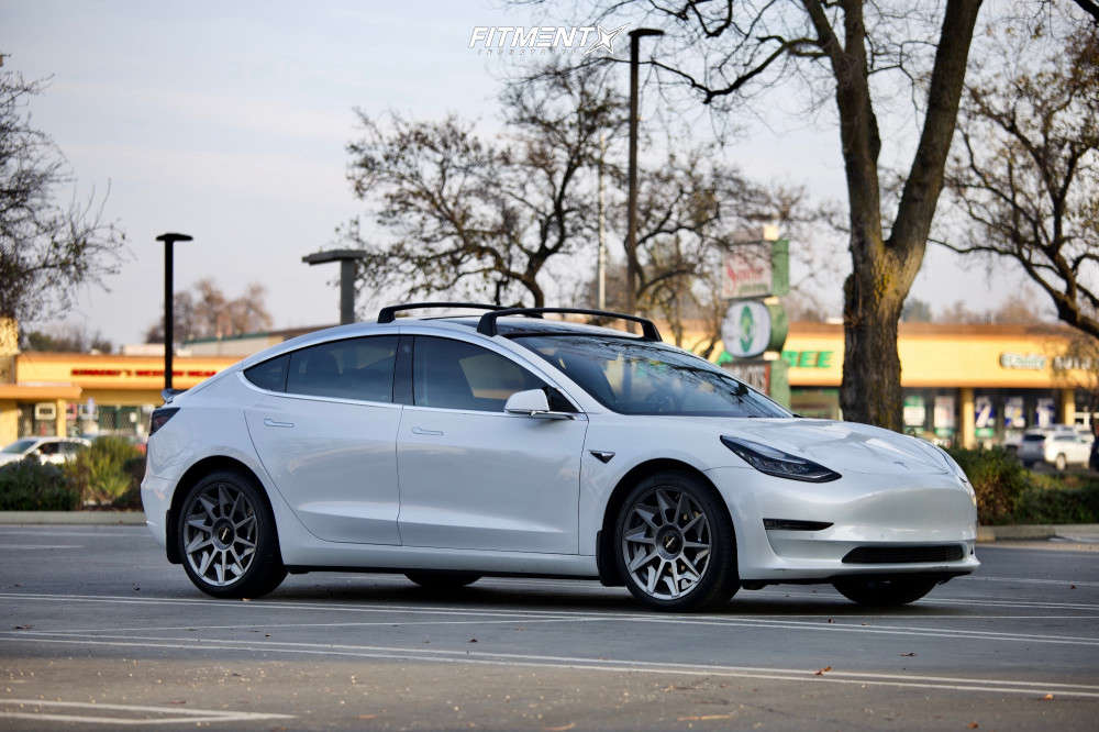 2019 Tesla 3 Long Range with 19x8.5 Rotiform Cvt and Continental 235x40 ...