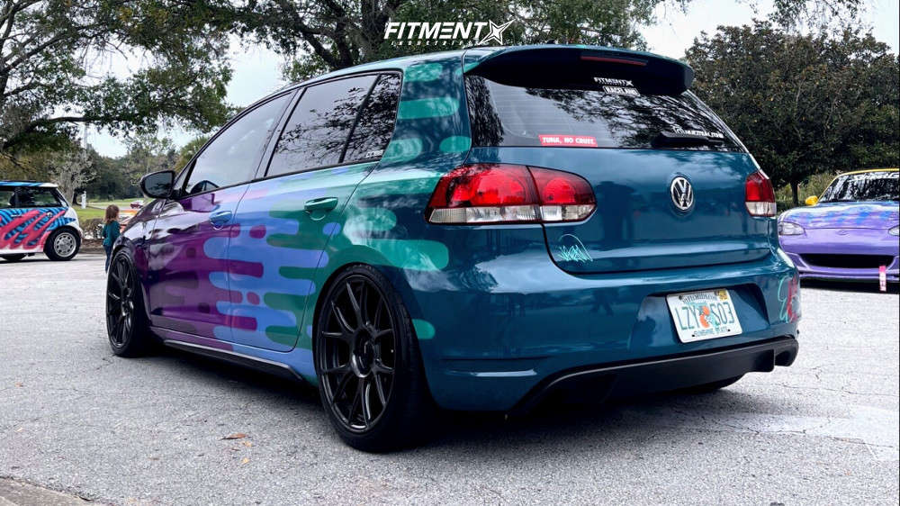 2013 Volkswagen GTI Base with 18x8.5 Konig Ampliform and Federal 225x40 ...