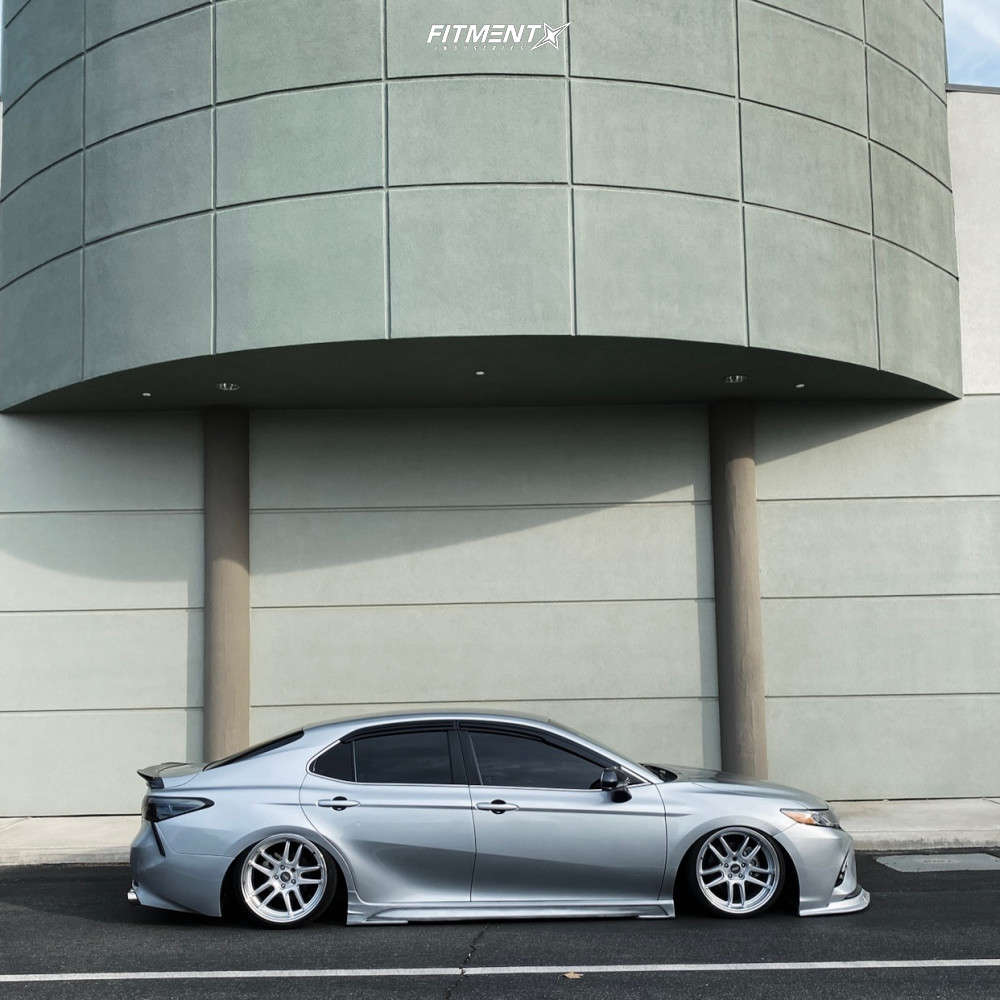 2020 Toyota Camry SE with 19x8.5 ESR Forged AP8 and Achilles 225x30 on ...