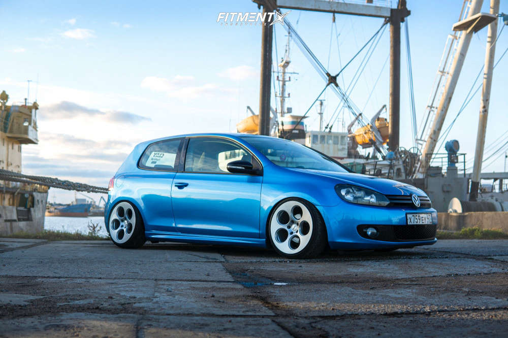 2011 Volkswagen Golf Base with 18x9 Rotiform DIA and Nankang 215x35 on ...