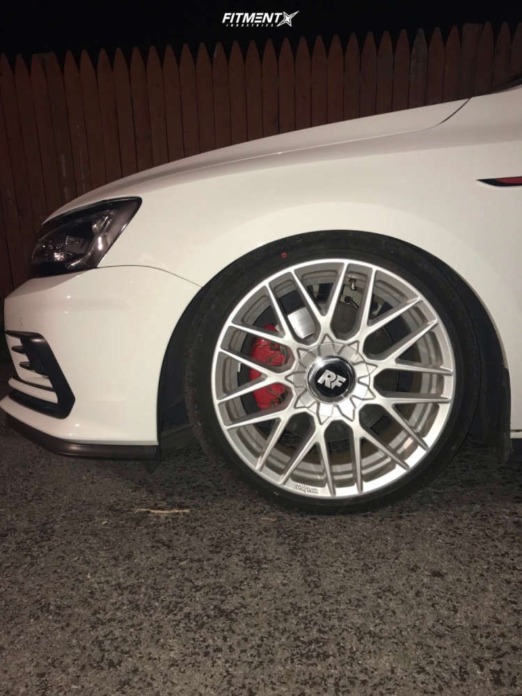 2017 Volkswagen Jetta GLI with 18x8.5 Rotiform Rse and Vercelli 215x40 ...