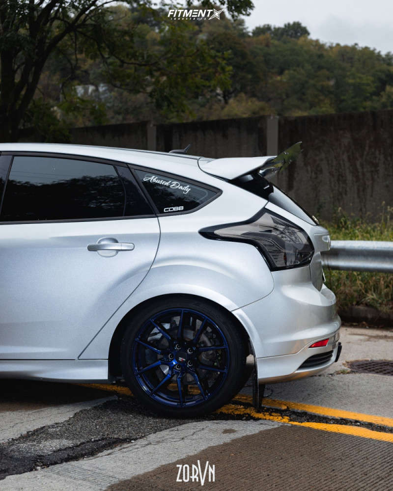 2014 Ford Focus ST with 18x8.5 Option Lab R716 and Hankook 235x35 on ...