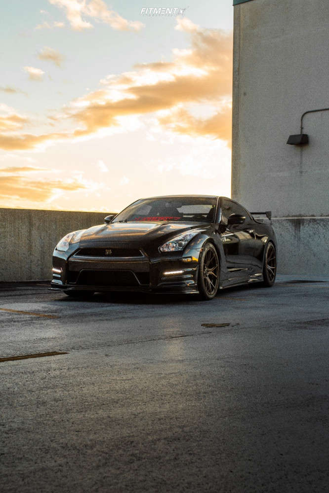 2012 Nissan GT-R Black Edition with 20x10 Vorsteiner V-ff103 and ...
