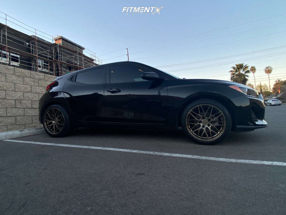 2020 Hyundai Veloster Premium with 18x8.5 F1R F103 and Continental ...