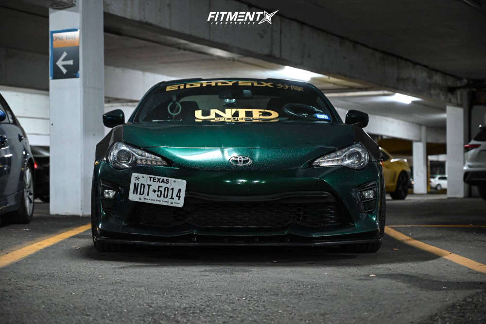 2020 Toyota 86 Hakone Edition with 18x8.5 ESR Sr04 and Kenda 225x40 on ...