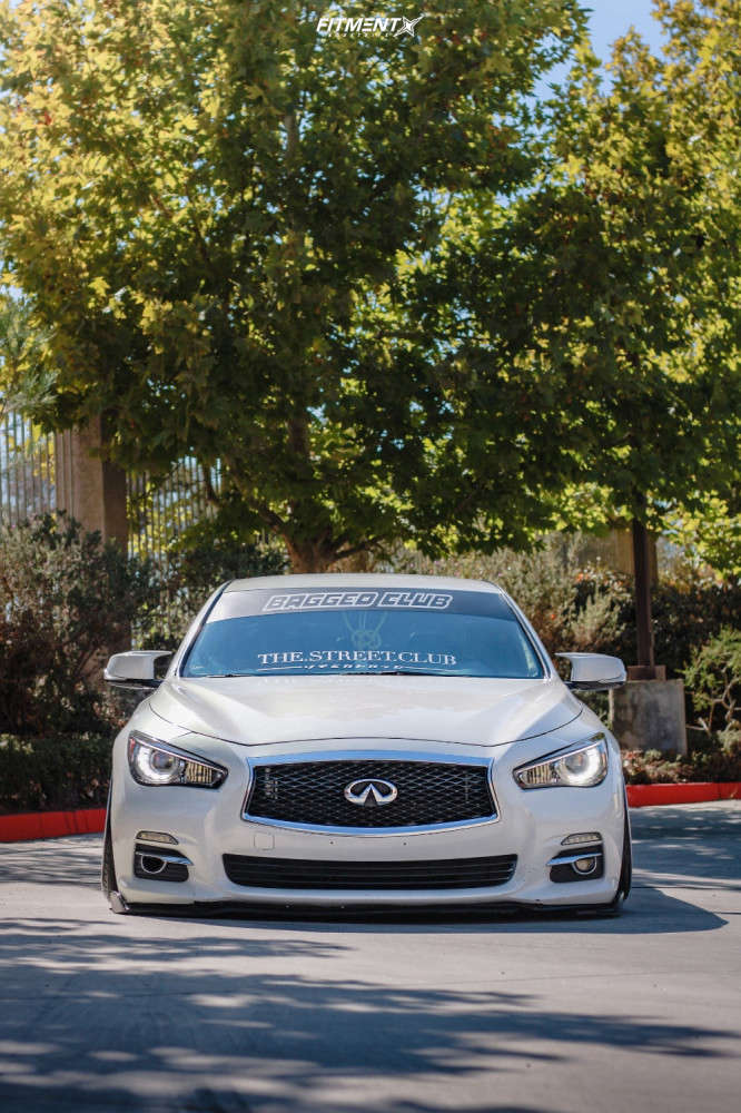 2015 INFINITI Q50 Base with 19x11 Aodhan Ah02 and Nankang 245x35 on Air ...
