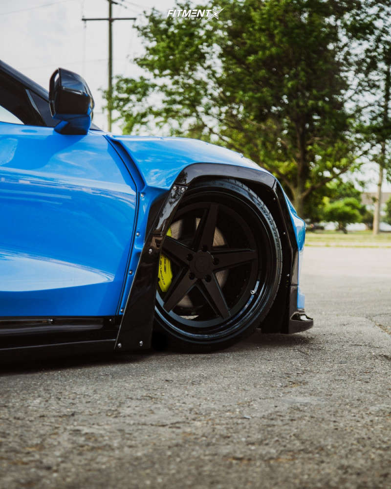 2021 Chevrolet Corvette Stingray with 20x10.5 Rotiform Forged 917 and ...