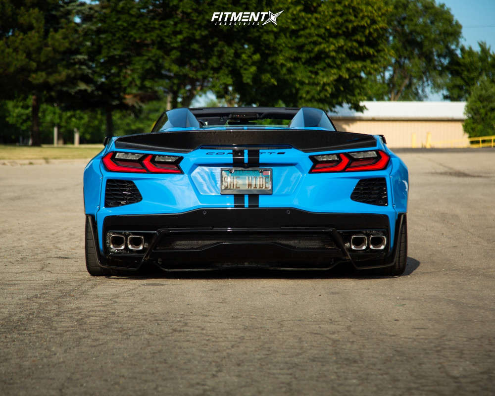 2021 Chevrolet Corvette Stingray with 20x10.5 Rotiform Forged 917 and ...