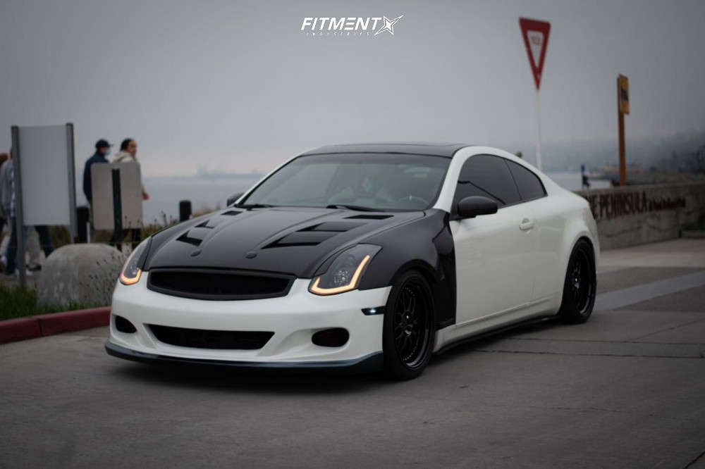 Infiniti G35 White With Black Rims