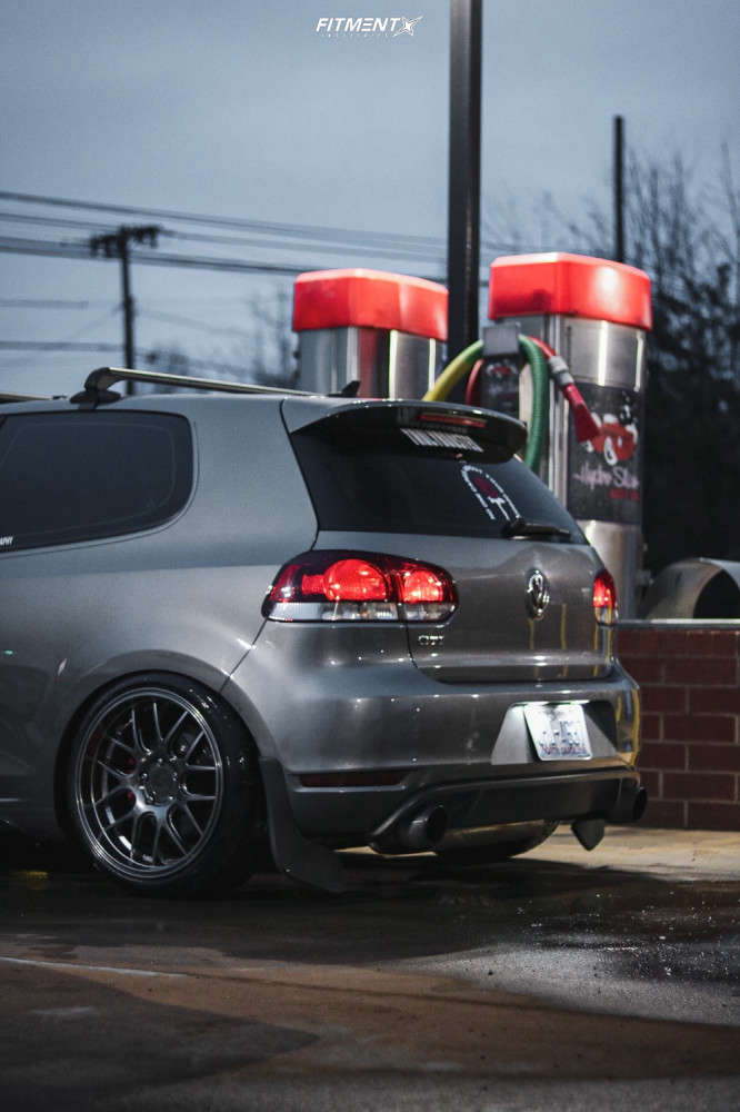 2012 Volkswagen GTI Base with 18x9 XXR 530d and Vercelli 215x40 on ...
