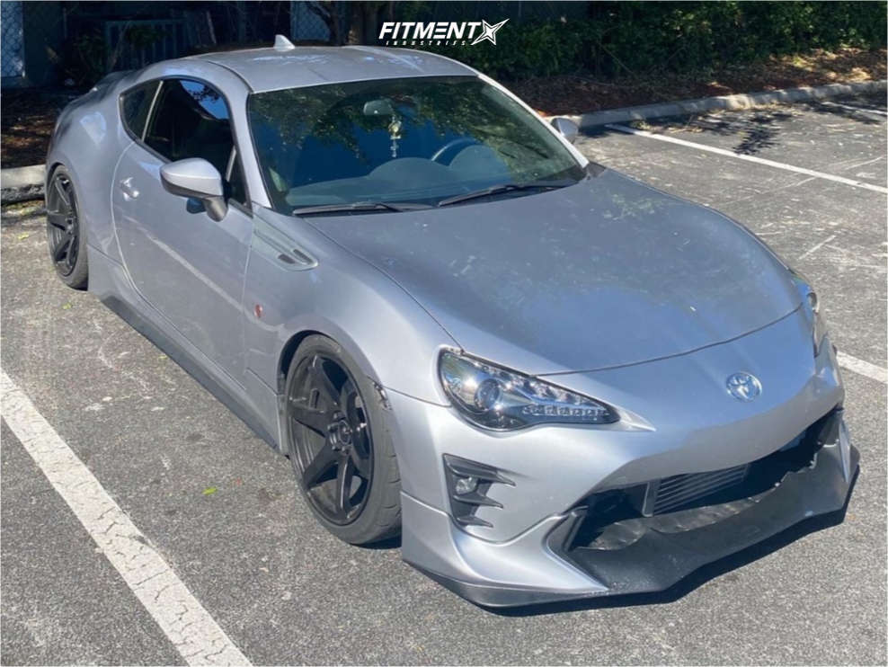 2019 Toyota 86 GT with 18x9.5 Enkei T6s and Firestone 255x35 on ...