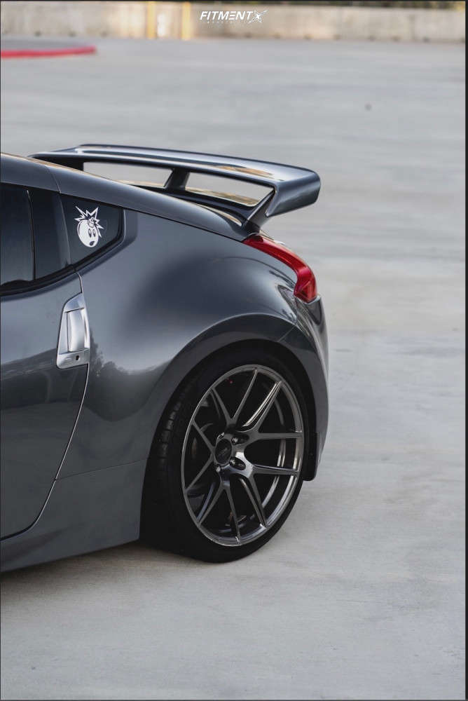 2013 Nissan 370Z Base with 20x10 Ace Alloy AFF02 and Ohtsu 255x30 on ...
