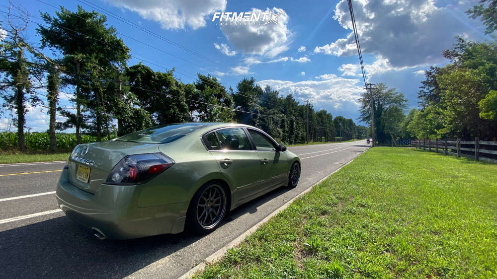 2008 Nissan Altima S with 18x8.5 Aodhan Ds02 and Falken 225x40 on ...