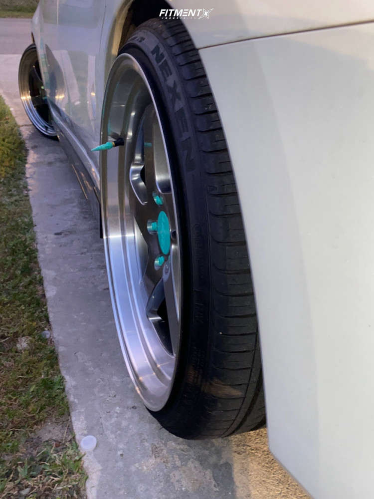 2017 Nissan Altima SV with 20x8.5 F1R F28 and Nexen 225x30 on Lowering ...