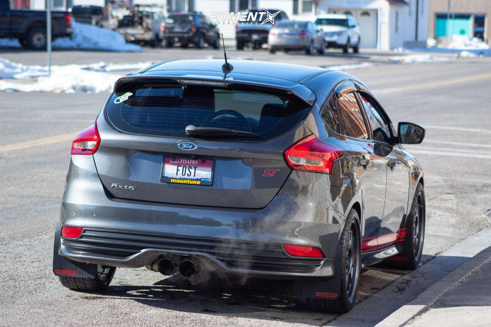2015 Ford Focus ST with 18x8.5 Konig Hypergram and BFGoodrich 245x40 on ...