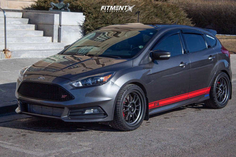 2015 Ford Focus ST with 18x8.5 Konig Hypergram and BFGoodrich 245x40 on ...