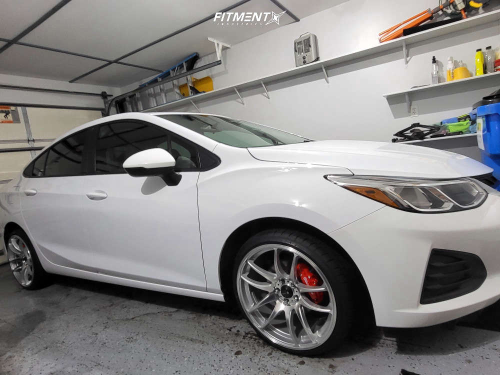 2019 Chevrolet Cruze L with 18x8.5 Vors Tr4 and Vercelli 215x35 on ...