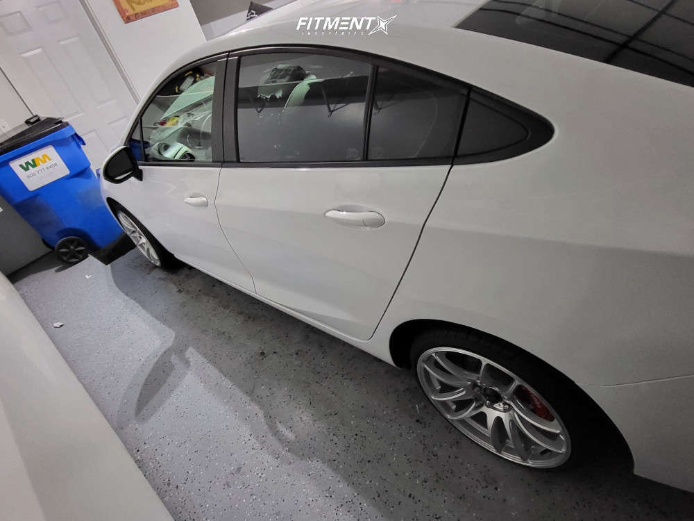 2019 Chevrolet Cruze L with 18x8.5 Vors Tr4 and Vercelli 215x35 on ...