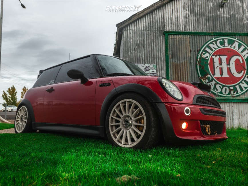 2005 Mini Cooper S with 17x7.5 Fifteen52 Podium and Continental 215x45 ...