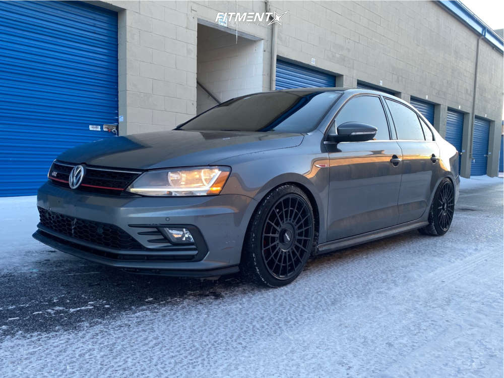 2017 Volkswagen Jetta GLI with 18x8.5 Rotiform Las-r and Nexen 215x35 ...