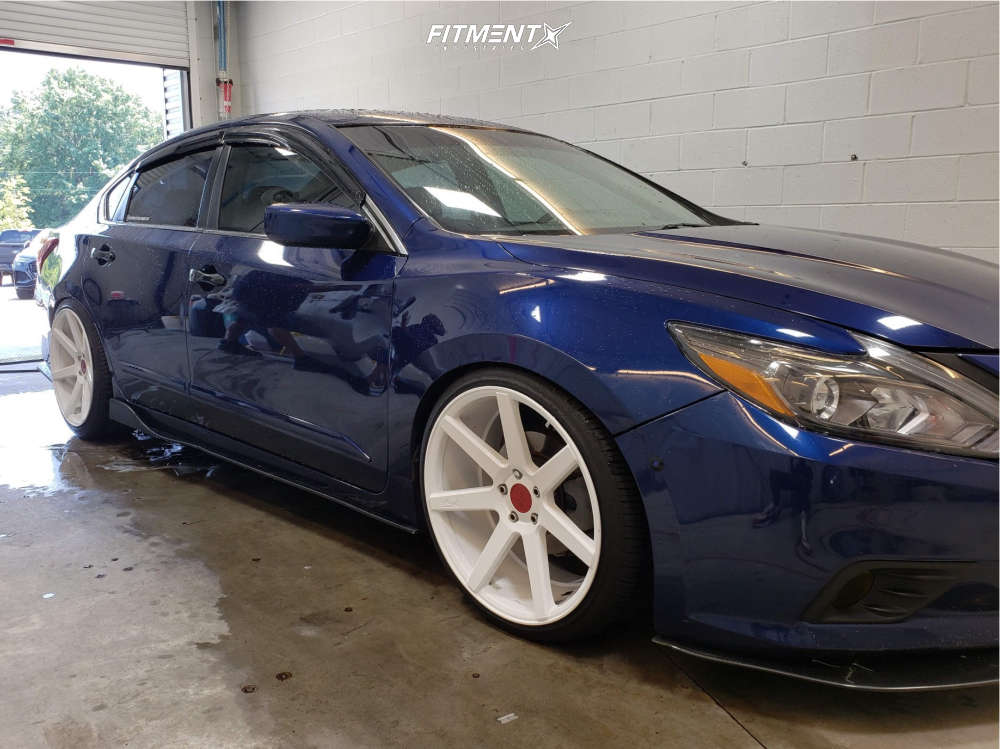 2016 Nissan Altima SR with 20x10.5 Niche Verona and Yokohama 245x35 on ...