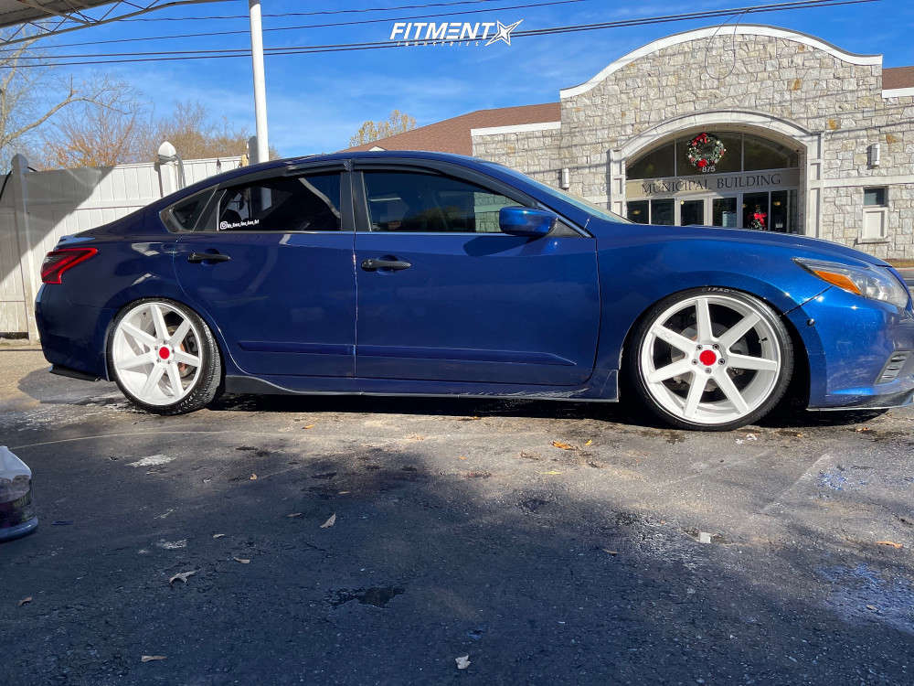 2016 Nissan Altima SR with 20x10.5 Niche Verona and Yokohama 245x35 on ...