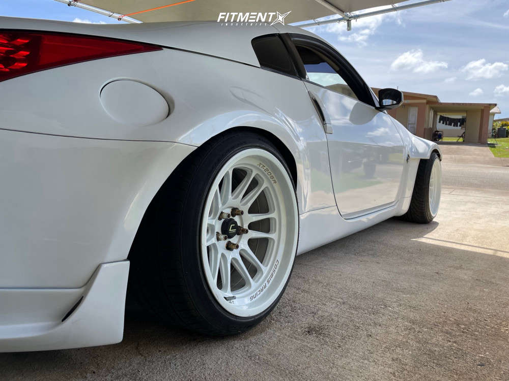 2006 Nissan 350Z Grand Touring with 18x11 Cosmis Racing Xt-206r and ...