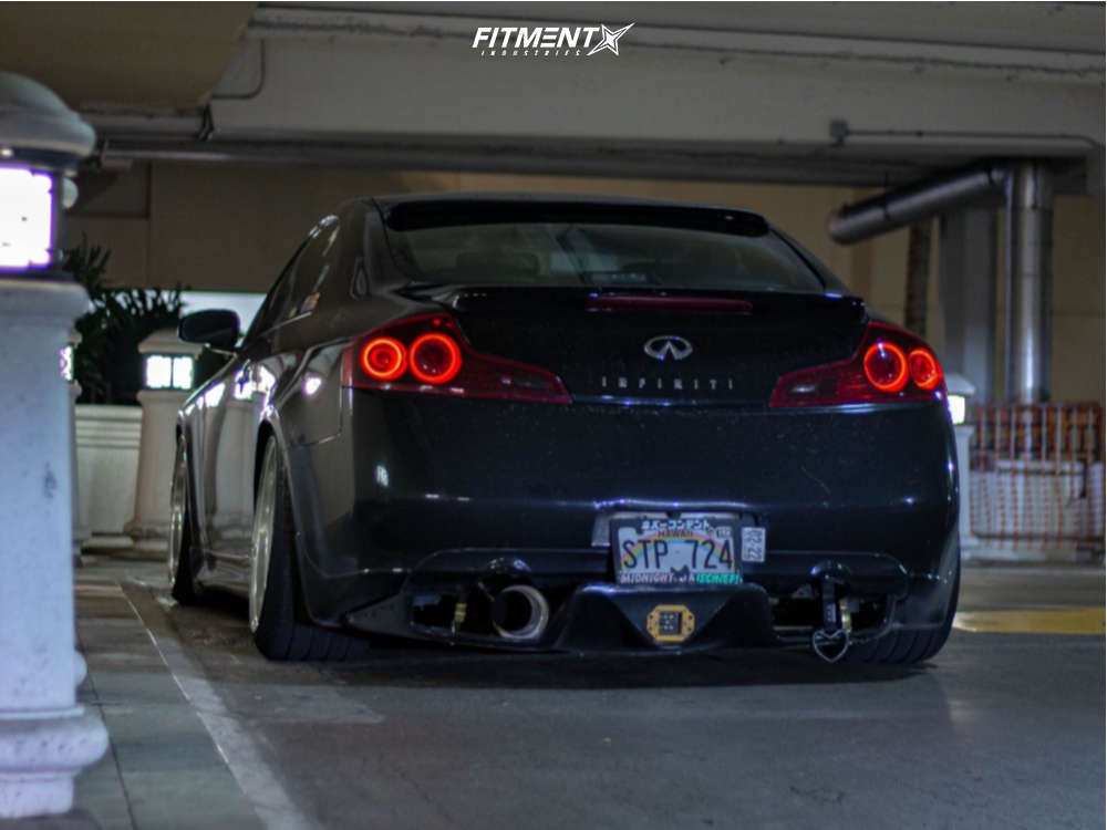 2007 INFINITI G35 Base with 19x10 Junction Produce Scara and Kumho ...