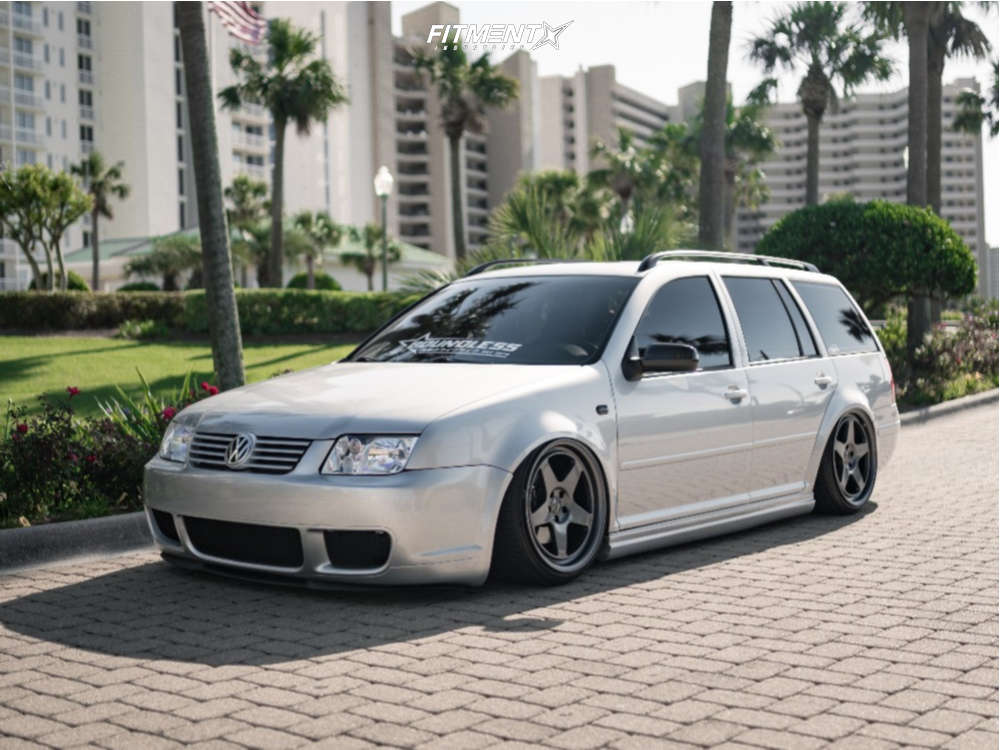 2001 Volkswagen Jetta GLX with 18x9 Kansei Knp and Lionhart 215x35 on ...
