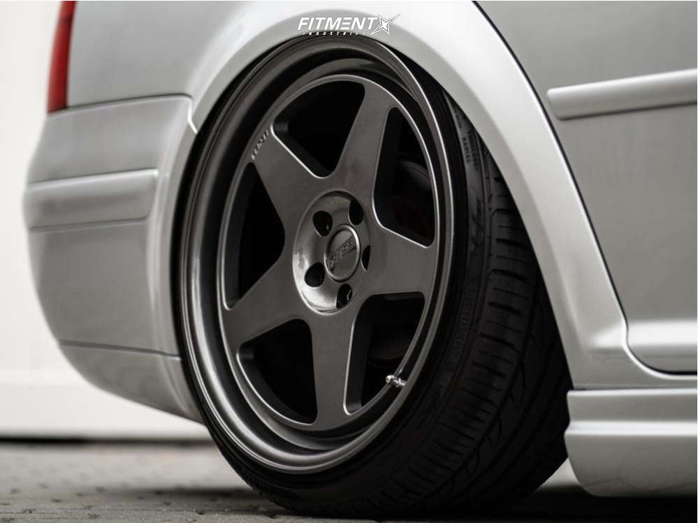 2001 Volkswagen Jetta GLX with 18x9 Kansei Knp and Lionhart 215x35 on ...