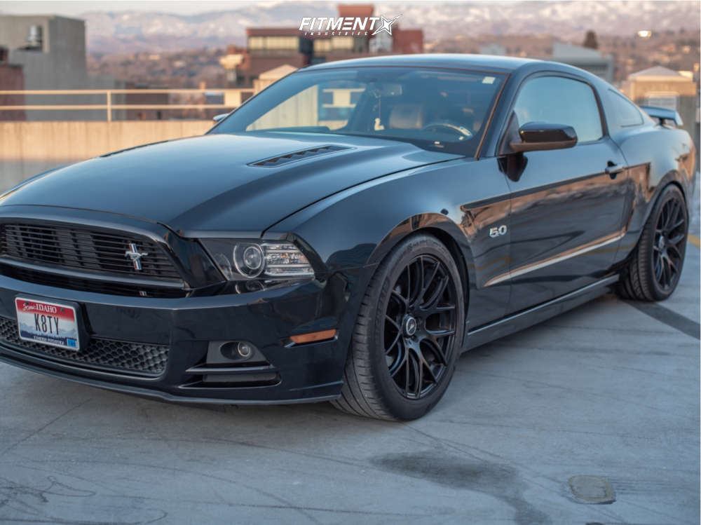 2014 Ford Mustang GT with 19x9.5 SVE Drift and Michelin 275x40 on ...
