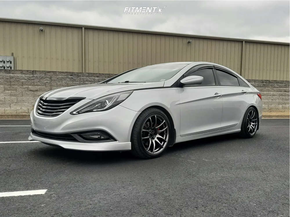 2013 Hyundai Sonata GLS with 18x8.5 Vors Tr4 and Vercelli 235x40 on ...