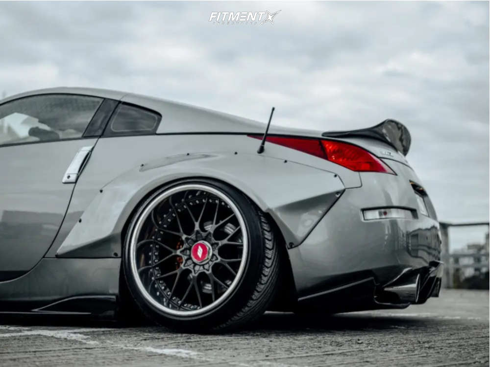 2004 Nissan 350Z Performance with 19x11.5 Work VS XX and Uniroyal ...