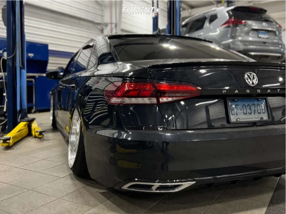 2020 Volkswagen Passat R-Line with 19x9.5 ESR Cs15 and Altenzo 215x35 ...