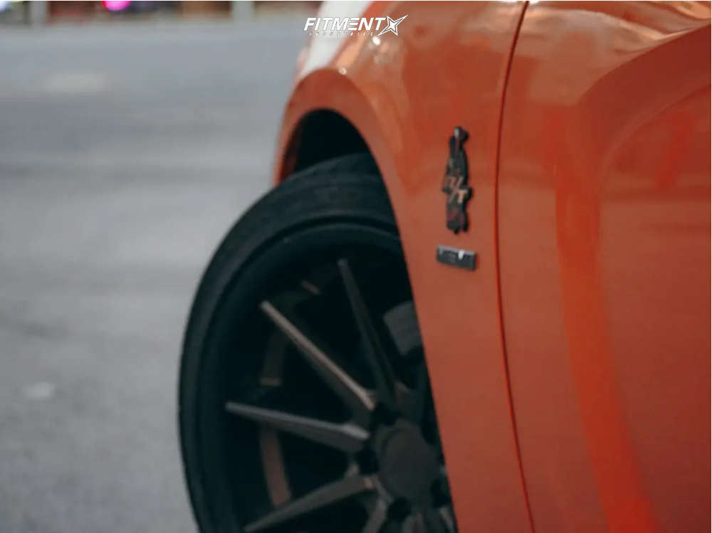 2014 Dodge Charger R/T with 20x9 Ferrada FR4 and Michelin 255x35 on ...