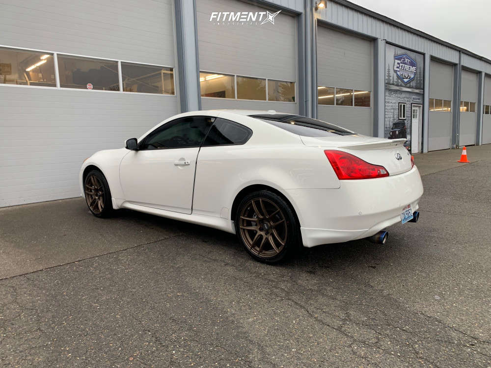 2011 INFINITI G37 X Sport with 19x8.5 ESR Cs8 and Yokohama 225x45 on ...