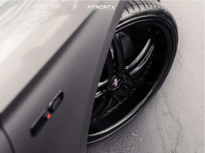 2021 Ford Mustang GT Premium with 22x9 XIX X15 and Lexani 245x30 on ...