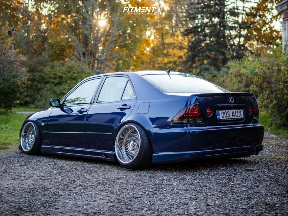 1999 Lexus IS200 standart with 18x10.25 Work Carving Head 40 and ...