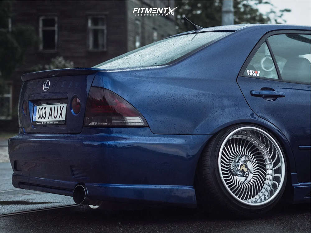 1999 Lexus IS200 standart with 18x10.25 Work Carving Head 40 and ...