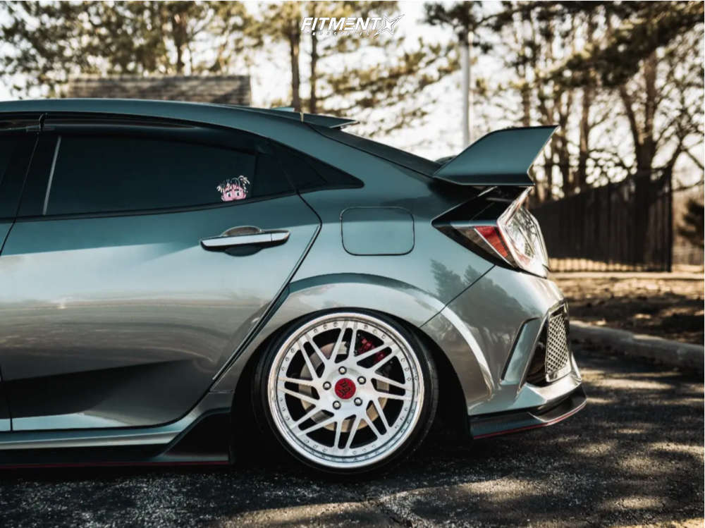 2017 Honda Civic Type R with 18x10.5 GMR Gs-107 and Radar 225x35 on Air ...