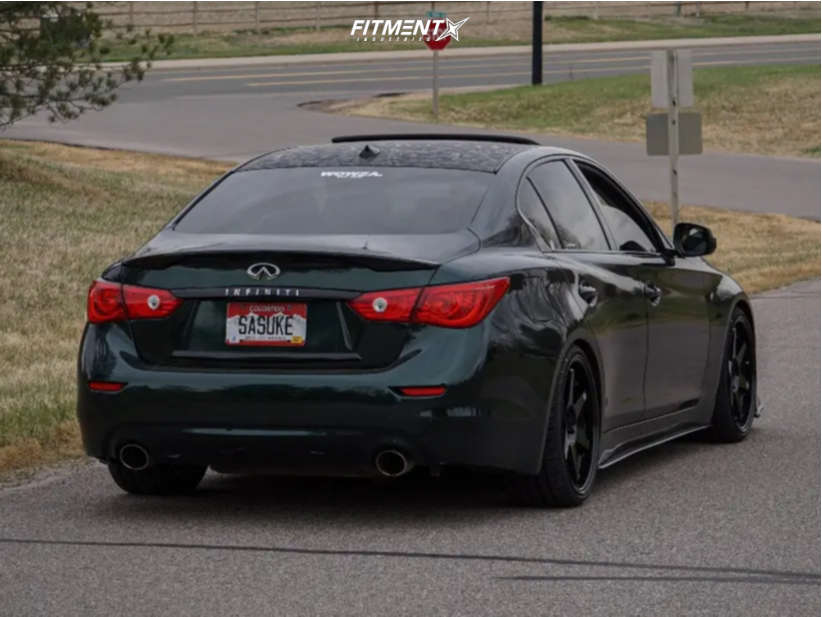 2015 INFINITI Q50 Hybrid Sport with 19x9.5 ESR Sr07 and Delinte 255x30 ...