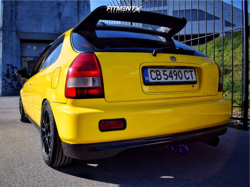 2000 Honda Civic Si with 15x7 Advanti Racing Storm S1 and Kumho 195x50 ...